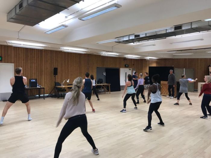 Backstage with: Zizi Strallen & Alex Young - Official London Theatre