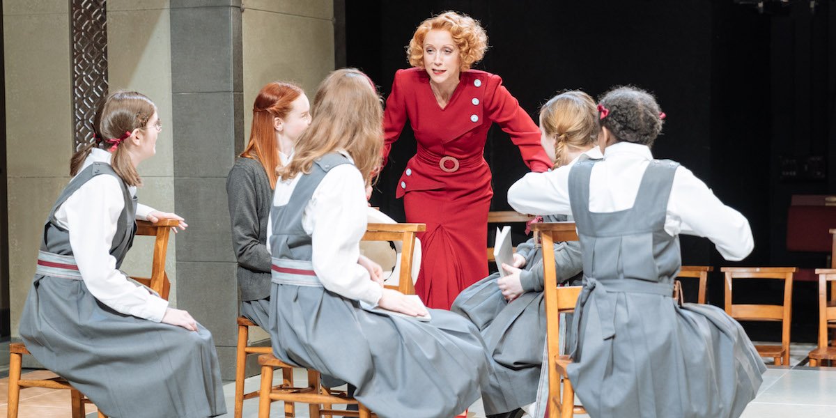 Reasons to see: The Prime Of Miss Jean Brodie