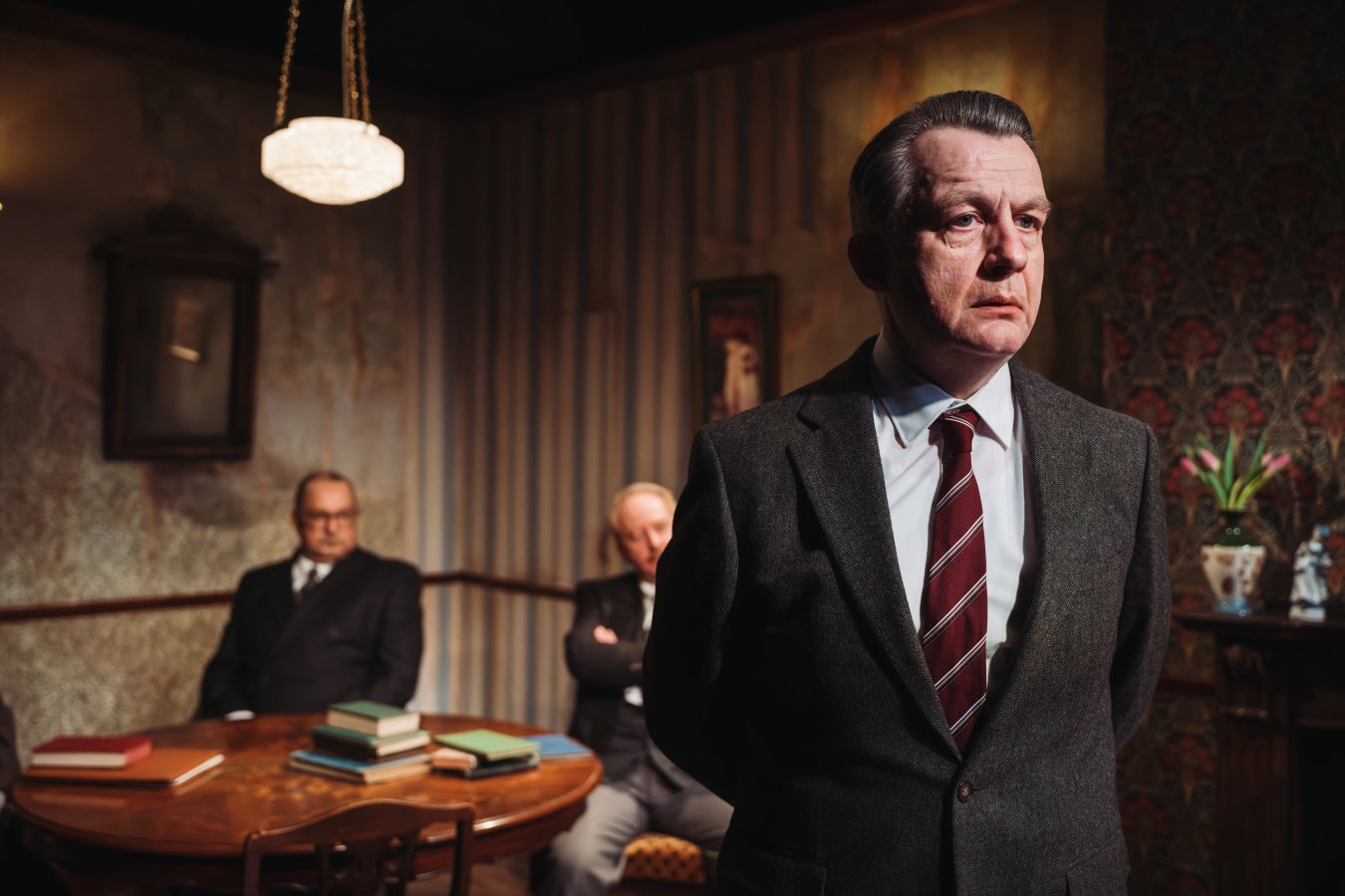 Buy Farm Hall tickets | Official London Theatre | Closed: 31 August 2024